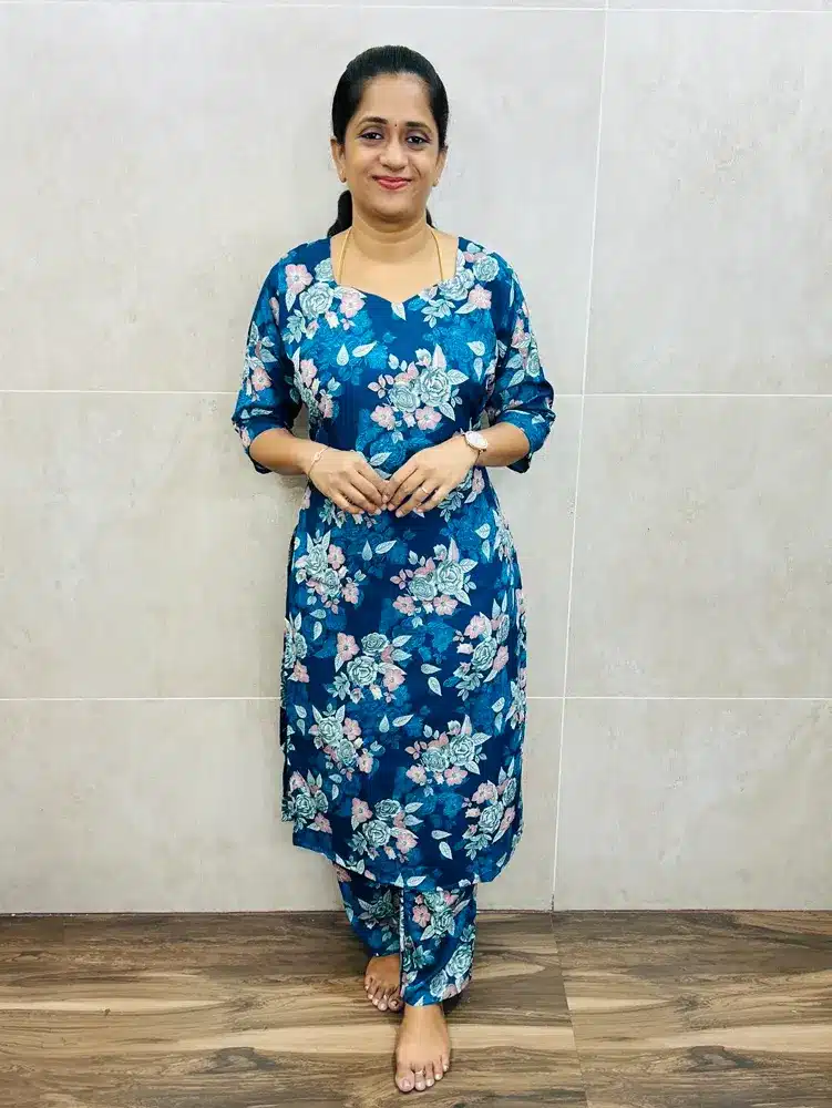 Soft wrinkle crepe top with wrinkle crepe bottom